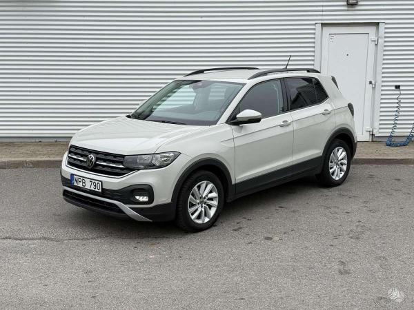 Brūns Volkswagen T-Cross 2023 Viļņa, ar dzinēja tilpumu 1.00 L un nobraukumu 88 tūkst. km par 16950 €, foto 1 vietnē AUTOMOTO.COM.LV