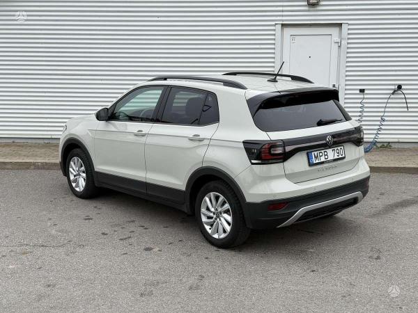 Brūns Volkswagen T-Cross 2023 Viļņa, ar dzinēja tilpumu 1.00 L un nobraukumu 88 tūkst. km par 16950 €, foto 5 vietnē AUTOMOTO.COM.LV