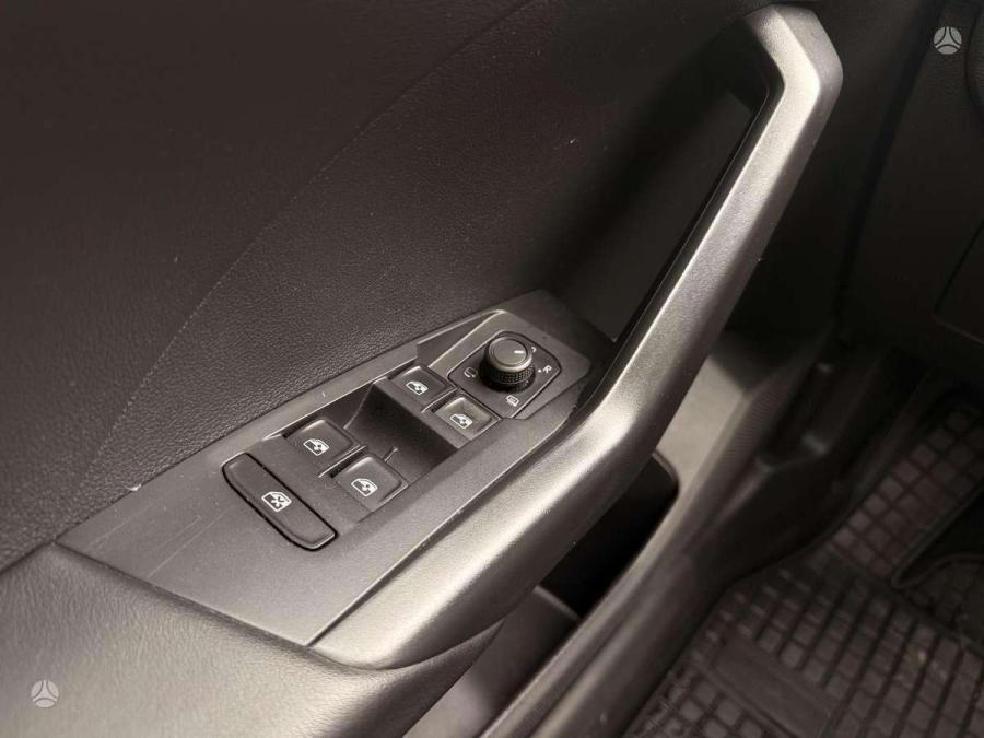 Brūns Volkswagen T-Cross 2023 Viļņa, ar dzinēja tilpumu 1.00 L un nobraukumu 88 tūkst. km par 16950 €, foto 24 vietnē AUTOMOTO.COM.LV