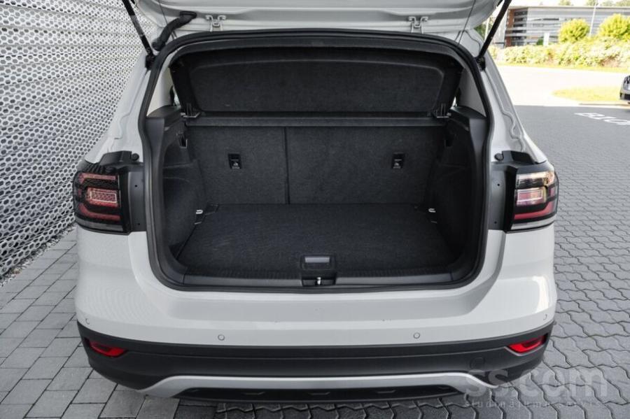 Brūns Volkswagen T-Cross 2024 Rīga, ar dzinēja tilpumu 1.00 L un nobraukumu 50 tūkst. km par 17100 €, foto 20 vietnē AUTOMOTO.COM.LV