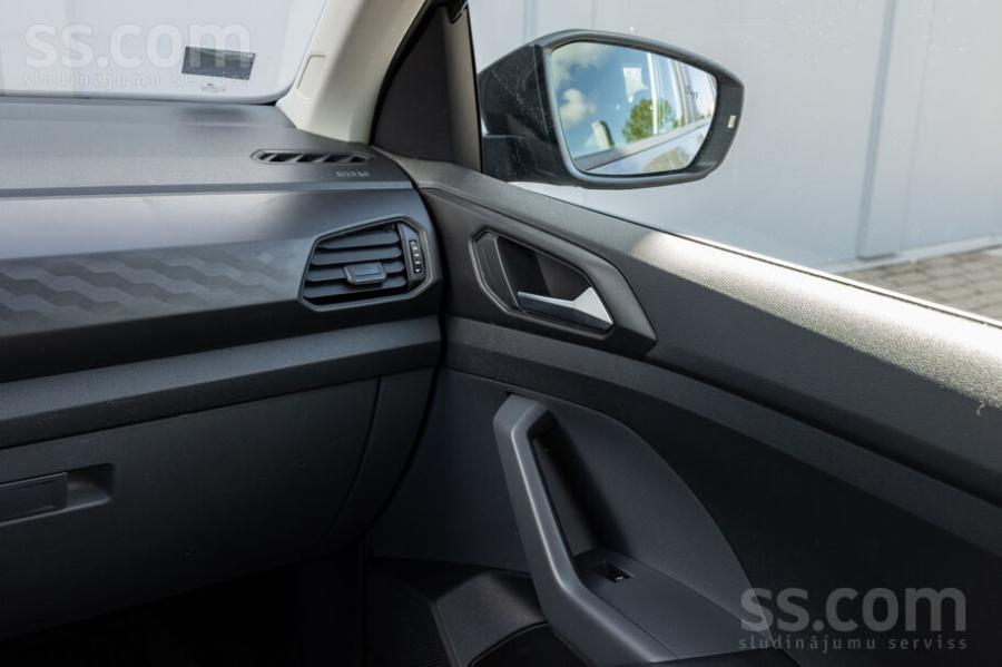 Volkswagen T-Cross 2019 Ventspils, ar dzinēja tilpumu 1.00 L un nobraukumu 54 tūkst. km par 21000 €, foto 32 vietnē AUTOMOTO.COM.LV