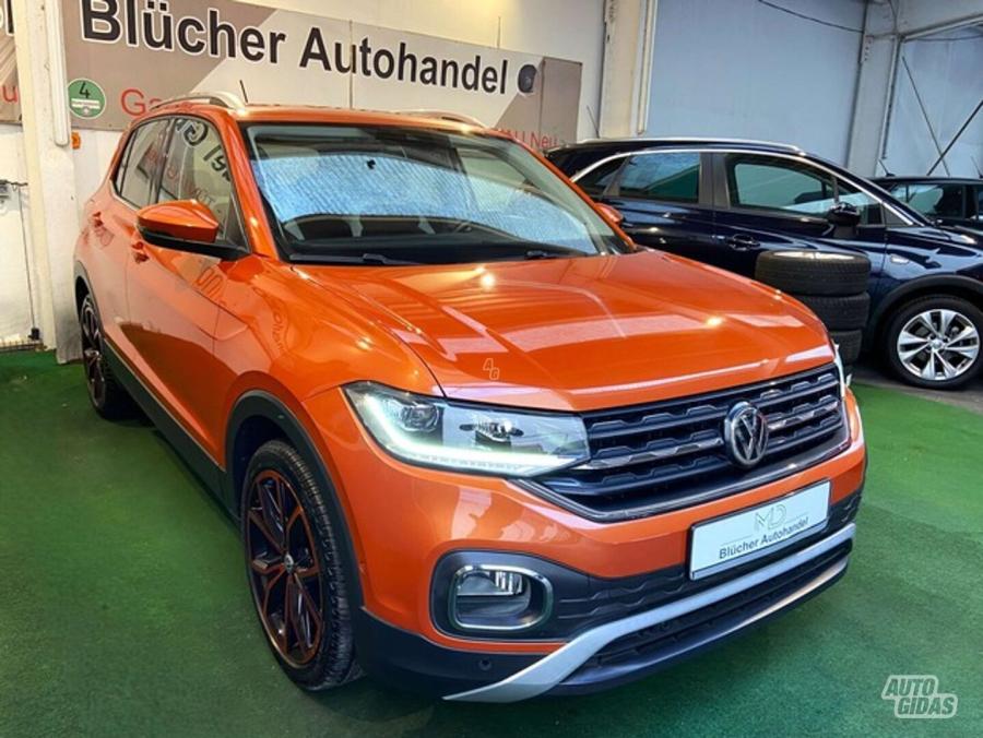Volkswagen T-Cross 2019 in Kaunas, with an engine capacity of 1.00 L and mileage of 28 thousand km for 22349 €, photo 2 on AUTOMOTO.COM.LV