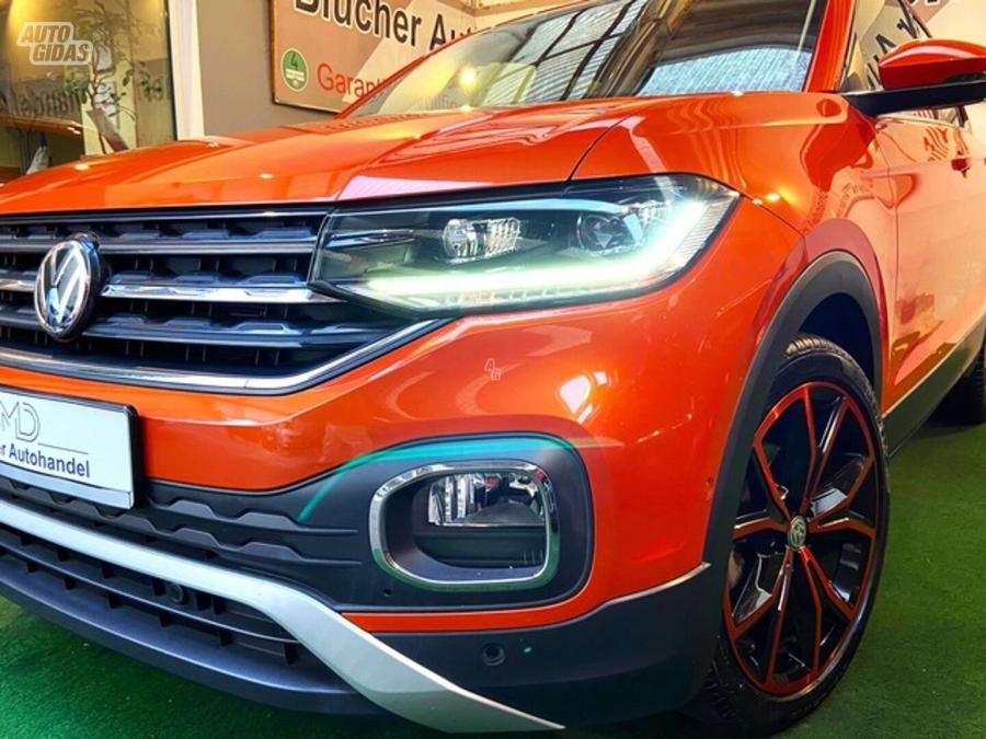 Volkswagen T-Cross 2019 in Kaunas, with an engine capacity of 1.00 L and mileage of 28 thousand km for 22349 €, photo 12 on AUTOMOTO.COM.LV