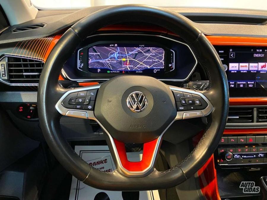 Volkswagen T-Cross 2019 in Kaunas, with an engine capacity of 1.00 L and mileage of 28 thousand km for 22349 €, photo 13 on AUTOMOTO.COM.LV