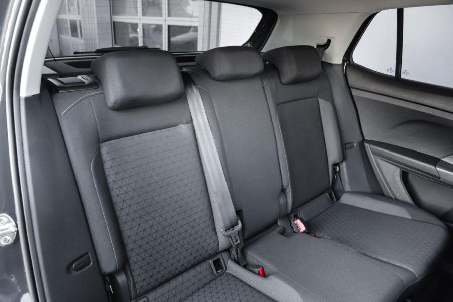 Volkswagen T-Cross 2019 Rīga, ar dzinēja tilpumu 1.00 L un nobraukumu 54 tūkst. km par 12500 €, foto 8 vietnē AUTOMOTO.COM.LV