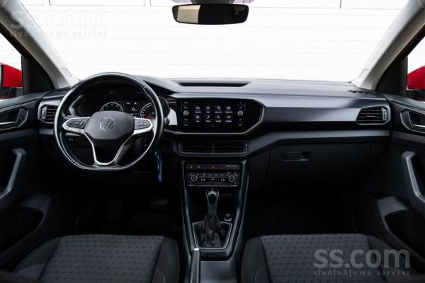 Volkswagen T-Cross 2021 in Riga, with an engine capacity of 1.00 L and mileage of 47 thousand km for 15950 €, photo 9 on AUTOMOTO.COM.LV
