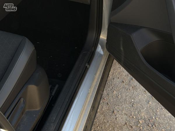 Volkswagen T-Cross 2022 in Utena, with an engine capacity of 1.00 L and mileage of 27 thousand km for 11990 €, photo 8 on AUTOMOTO.COM.LV