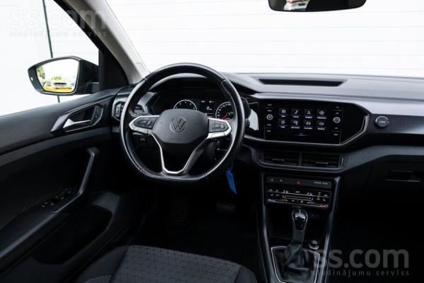 Volkswagen T-Cross 2022 in Riga, with an engine capacity of 1.00 L and mileage of 28 thousand km for 16950 €, photo 9 on AUTOMOTO.COM.LV