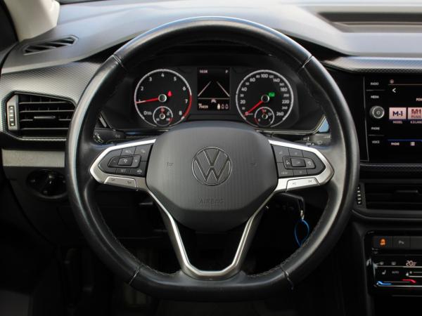 Volkswagen T-Cross 2022 Viļņa vietnē Volkswagen T-Cross 2022 Viļņa, ar dzinēja tilpumu 1.00 L un nobraukumu 79 tūkst. km par 17250 €, foto 6 vietnē AUTOMOTO.COM.LV