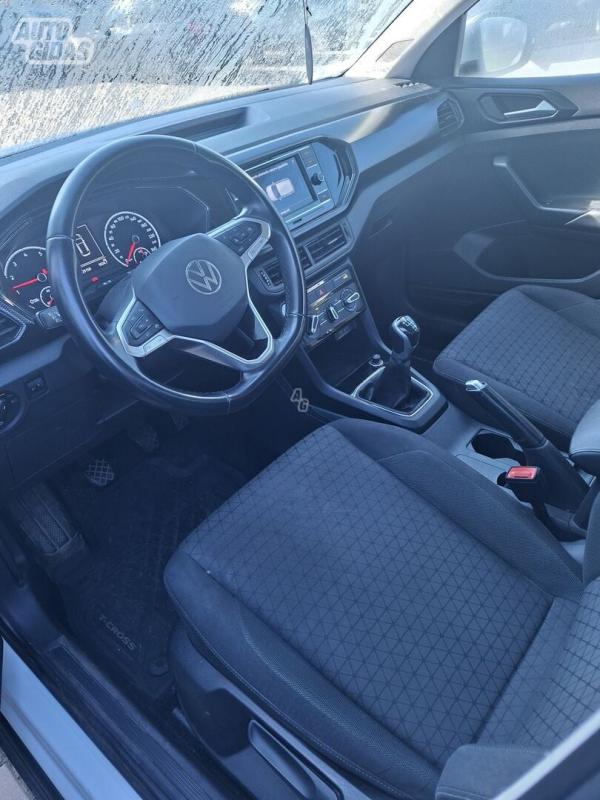 Volkswagen T-Cross 2022 in Kaunas, with an engine capacity of 1.00 L and mileage of 229 thousand km for 12500 €, photo 8 on AUTOMOTO.COM.LV