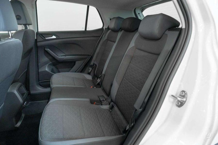 Volkswagen T-Cross 2023 Viļņa, ar dzinēja tilpumu 1.00 L un nobraukumu 31 tūkst. km par 18500 €, foto 16 vietnē AUTOMOTO.COM.LV