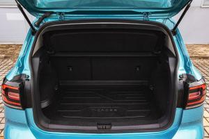 Volkswagen T-Cross 2023 Ventspils, ar dzinēja tilpumu 1.00 L un nobraukumu 40 tūkst. km par 19300 €, foto 13 vietnē AUTOMOTO.COM.LV