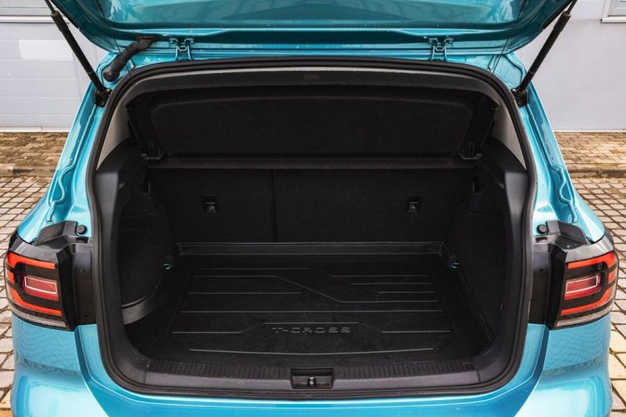 Volkswagen T-Cross 2023 Ventspils, ar dzinēja tilpumu 1.00 L un nobraukumu 40 tūkst. km par 19300 €, foto 13 vietnē AUTOMOTO.COM.LV