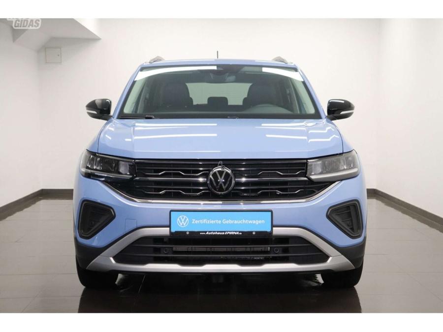 Volkswagen T-Cross 2024 in Kaunas, with an engine capacity of 1.00 L and mileage of 15 thousand km for 24182 €, photo 3 on AUTOMOTO.COM.LV