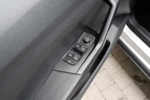 Volkswagen T-Cross 2024 in Marupe, with an engine capacity of 1.00 L and mileage of 35 thousand km for 19300 €, photo 9 on AUTOMOTO.COM.LV