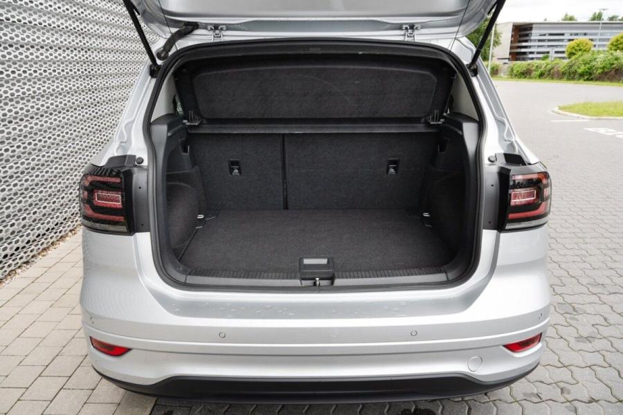 Volkswagen T-Cross 2024 in Marupe, with an engine capacity of 1.00 L and mileage of 35 thousand km for 19300 €, photo 24 on AUTOMOTO.COM.LV