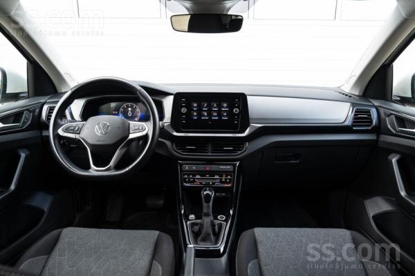 Volkswagen T-Cross 2025 Rīga, ar dzinēja tilpumu 1.00 L un nobraukumu 36 tūkst. km par 22950 €, foto 9 vietnē AUTOMOTO.COM.LV