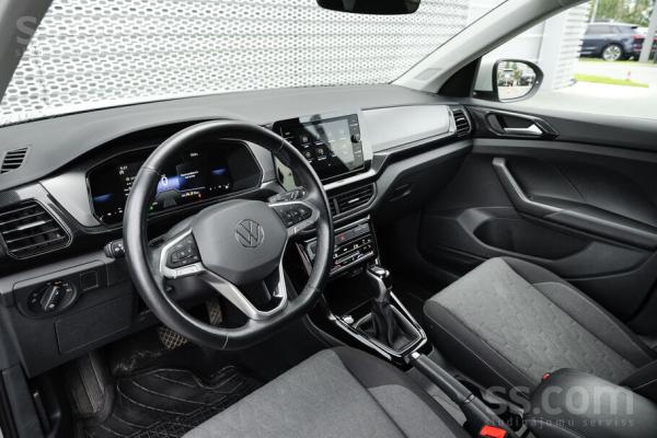 Volkswagen T-Cross 2025 in Riga, with an engine capacity of 1.00 L and mileage of 42 thousand km for 22900 €, photo 9 on AUTOMOTO.COM.LV