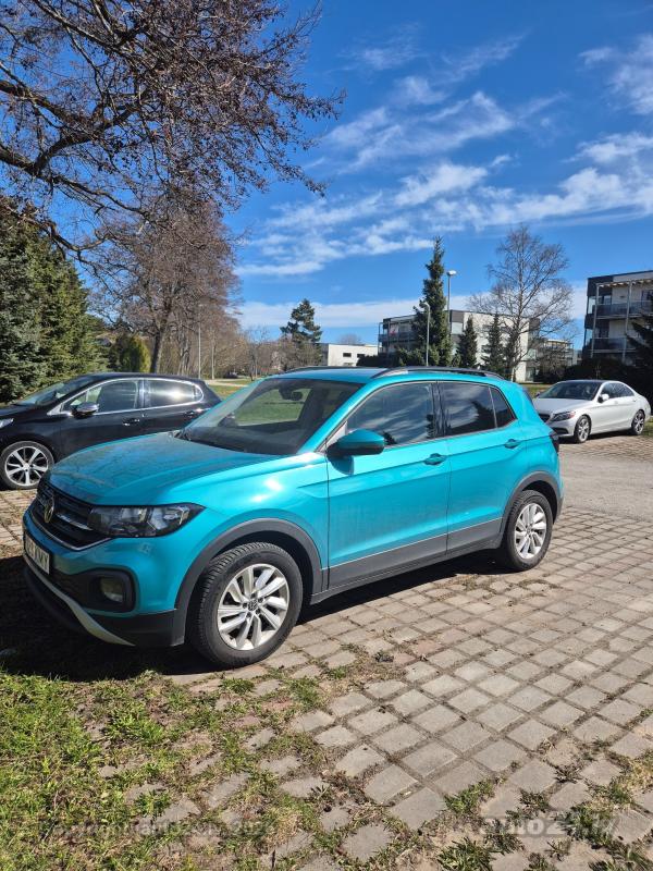 Zaļš Volkswagen T-Cross 2021 Tallina, ar dzinēja tilpumu 1.00 L un nobraukumu 62 tūkst. km par 13900 €, foto 1 vietnē AUTOMOTO.COM.LV