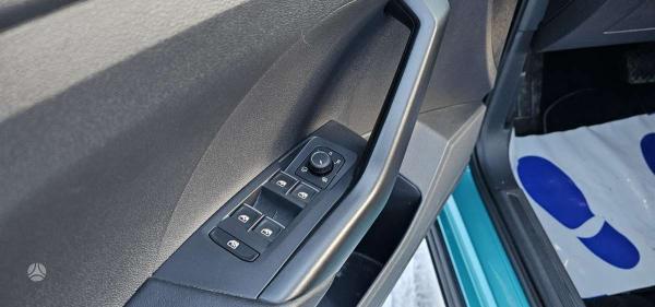 Green Volkswagen T-Cross 2022 in Vilnius, with an engine capacity of 1.00 L and mileage of 41 thousand km for 18900 €, photo 11 on AUTOMOTO.COM.LV