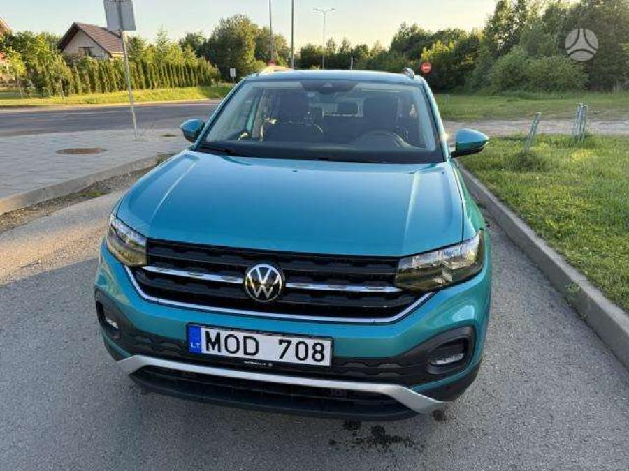 Зеленый Фольксваген T-Cross 2023 в Вильнюс, объемом двигателя 1.00 л и пробегом 13 тыс. км за 20500 €, фото 1 на AUTOMOTO.COM.LV