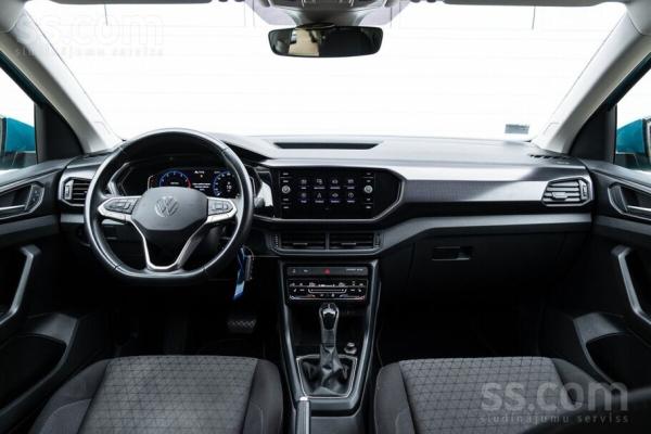 Green Volkswagen T-Cross 2024 in Riga, with an engine capacity of 1.00 L and mileage of 28 thousand km for 20950 €, photo 8 on AUTOMOTO.COM.LV