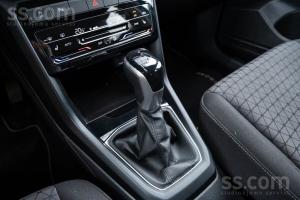 Green Volkswagen T-Cross 2024 in Riga, with an engine capacity of 1.00 L and mileage of 28 thousand km for 20950 €, photo 15 on AUTOMOTO.COM.LV