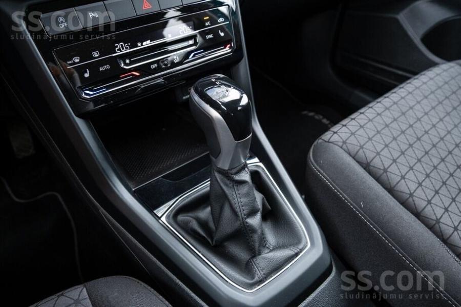 Green Volkswagen T-Cross 2024 in Riga, with an engine capacity of 1.00 L and mileage of 28 thousand km for 20950 €, photo 15 on AUTOMOTO.COM.LV