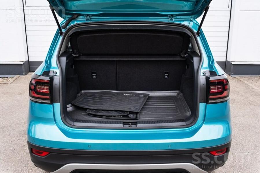 Green Volkswagen T-Cross 2024 in Riga, with an engine capacity of 1.00 L and mileage of 28 thousand km for 20950 €, photo 16 on AUTOMOTO.COM.LV