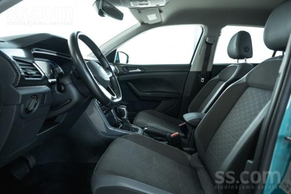Green Volkswagen T-Cross 2022 in Riga, with an engine capacity of 1.00 L and mileage of 54 thousand km for 18900 €, photo 6 on AUTOMOTO.COM.LV