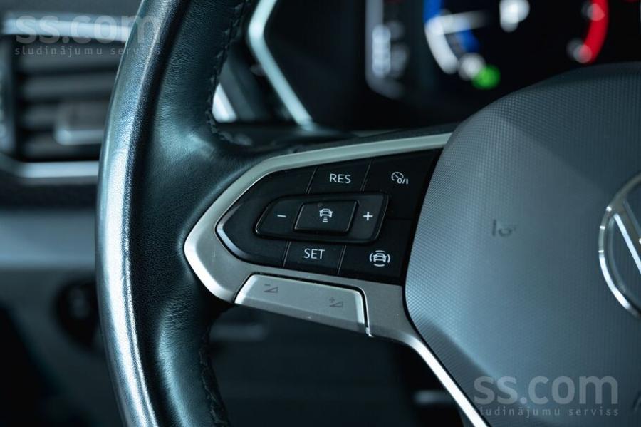 Zaļš Volkswagen T-Cross 2022 Rīga, ar dzinēja tilpumu 1.00 L un nobraukumu 54 tūkst. km par 18900 €, foto 15 vietnē AUTOMOTO.COM.LV