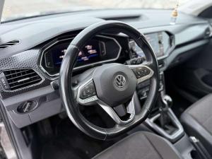 Grey Volkswagen T-Cross 2019 in Panevezys, with an engine capacity of 1.60 L and mileage of 140 thousand km for 14990 €, photo 26 on AUTOMOTO.COM.LV