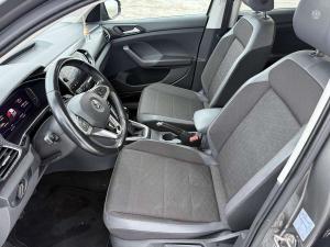Grey Volkswagen T-Cross 2019 in Panevezys, with an engine capacity of 1.60 L and mileage of 140 thousand km for 14990 €, photo 27 on AUTOMOTO.COM.LV