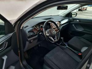 Pelēks Volkswagen T-Cross 2019 Kauņa, ar dzinēja tilpumu 1.00 L un nobraukumu 176 tūkst. km par 13500 €, foto 10 vietnē AUTOMOTO.COM.LV