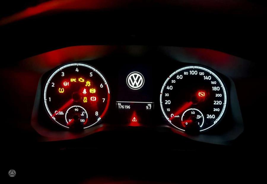 Pelēks Volkswagen T-Cross 2019 Kauņa, ar dzinēja tilpumu 1.00 L un nobraukumu 176 tūkst. km par 13500 €, foto 13 vietnē AUTOMOTO.COM.LV