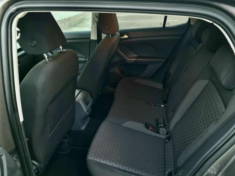 Pelēks Volkswagen T-Cross 2019 Kauņa, ar dzinēja tilpumu 1.00 L un nobraukumu 176 tūkst. km par 13500 €, foto 16 vietnē AUTOMOTO.COM.LV