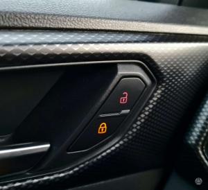 Pelēks Volkswagen T-Cross 2019 Kauņa, ar dzinēja tilpumu 1.00 L un nobraukumu 176 tūkst. km par 13500 €, foto 20 vietnē AUTOMOTO.COM.LV