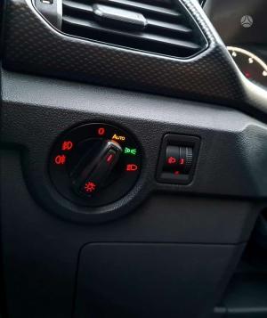 Pelēks Volkswagen T-Cross 2019 Kauņa, ar dzinēja tilpumu 1.00 L un nobraukumu 176 tūkst. km par 13500 €, foto 21 vietnē AUTOMOTO.COM.LV