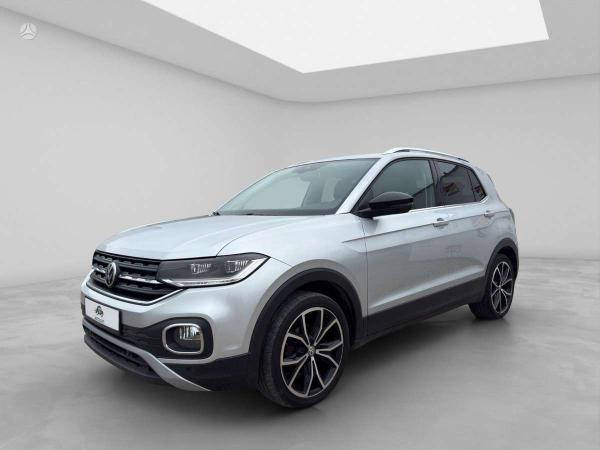 Grey Volkswagen T-Cross 2019 in Vilnius, with an engine capacity of 1.00 L and mileage of 198 thousand km for 14890 €, photo 1 on AUTOMOTO.COM.LV