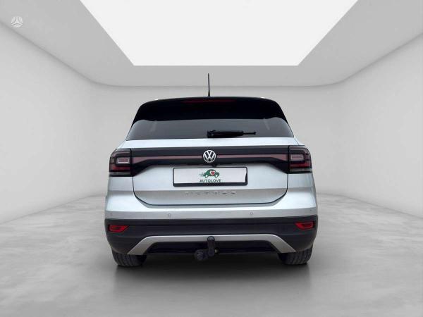 Grey Volkswagen T-Cross 2019 in Vilnius, with an engine capacity of 1.00 L and mileage of 198 thousand km for 14890 €, photo 8 on AUTOMOTO.COM.LV