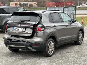 Grey Volkswagen T-Cross 2020 in Vilnius, with an engine capacity of 1.50 L and mileage of 39 thousand km for 11300 €, photo 4 on AUTOMOTO.COM.LV