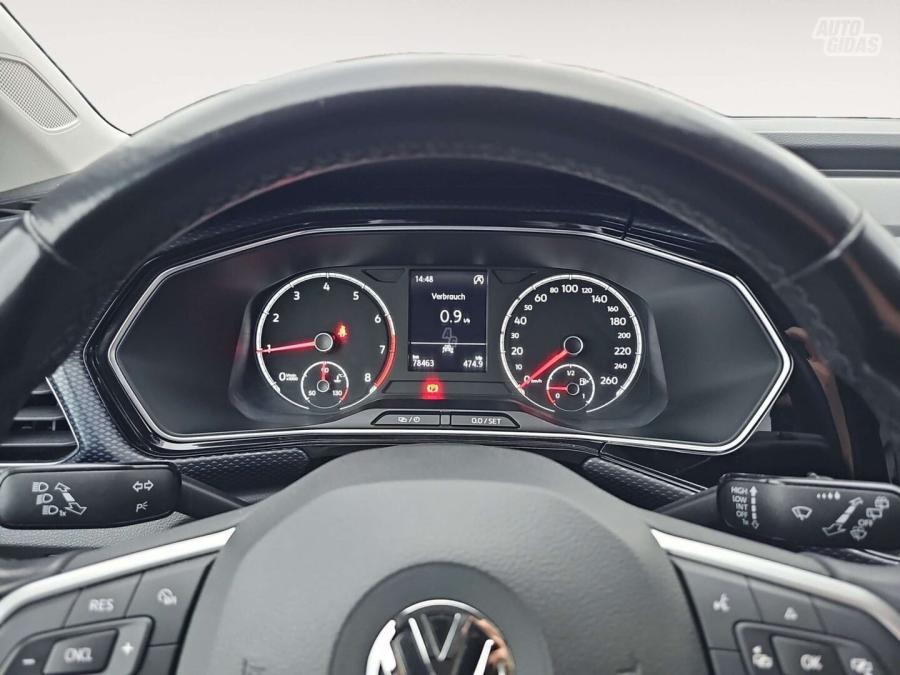 Grey Volkswagen T-Cross 2020 in Kaunas, with an engine capacity of 1.00 L and mileage of 78 thousand km for 21573 €, photo 13 on AUTOMOTO.COM.LV