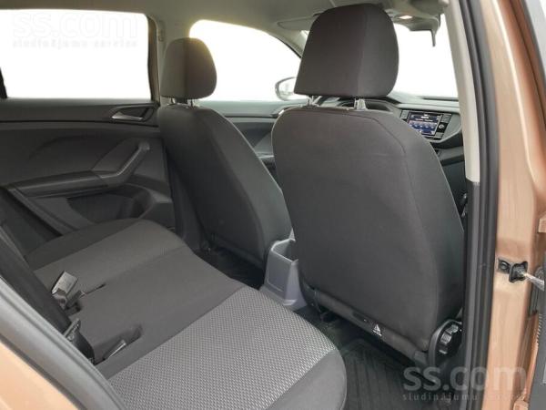 Grey Volkswagen T-Cross 2020 in Riga, with an engine capacity of 1.00 L and mileage of 99 thousand km for 13990 €, photo 7 on AUTOMOTO.COM.LV