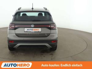 Pelēks Volkswagen T-Cross 2020 Kauņa, ar dzinēja tilpumu 1.00 L un nobraukumu 22 tūkst. km par 23286 €, foto 5 vietnē AUTOMOTO.COM.LV