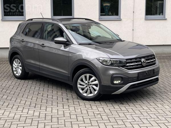 Grey Volkswagen T-Cross 2020 in Jelgava, with an engine capacity of 1.00 L and mileage of 129 thousand km for 13590 €, photo 3 on AUTOMOTO.COM.LV