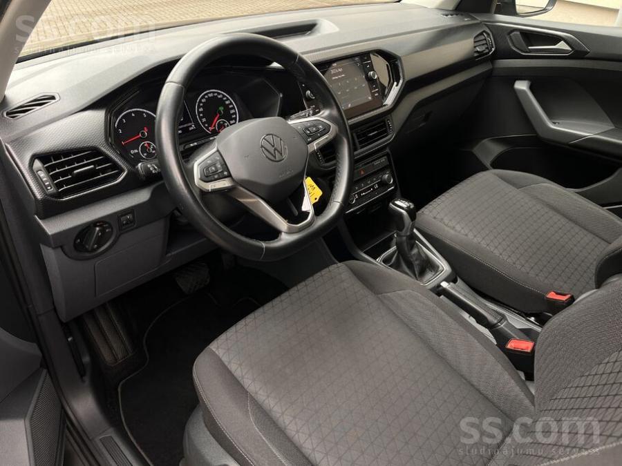 Серый Фольксваген T-Cross 2020 в Елгава, объемом двигателя 1.00 л и пробегом 129 тыс. км за 13590 €, фото 11 на AUTOMOTO.COM.LV