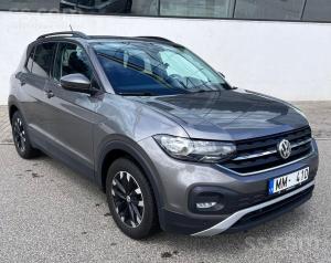 Pelēks Volkswagen T-Cross 2020 Rīga, ar dzinēja tilpumu 1.00 L un nobraukumu 69 tūkst. km par 12500 €, foto  vietnē AUTOMOTO.COM.LV