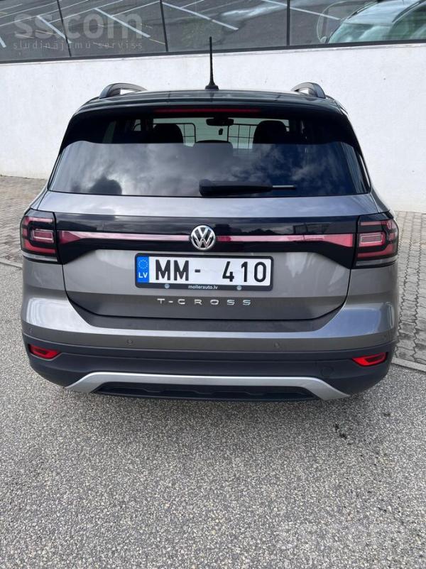 Pelēks Volkswagen T-Cross 2020 Rīga, ar dzinēja tilpumu 1.00 L un nobraukumu 69 tūkst. km par 12500 €, foto 2 vietnē AUTOMOTO.COM.LV