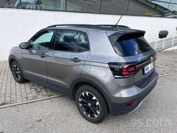 Pelēks Volkswagen T-Cross 2020 Rīga, ar dzinēja tilpumu 1.00 L un nobraukumu 69 tūkst. km par 12500 €, foto 3 vietnē AUTOMOTO.COM.LV