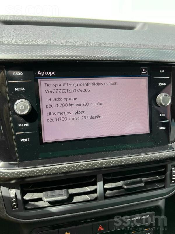 Pelēks Volkswagen T-Cross 2020 Rīga, ar dzinēja tilpumu 1.00 L un nobraukumu 69 tūkst. km par 12500 €, foto 4 vietnē AUTOMOTO.COM.LV